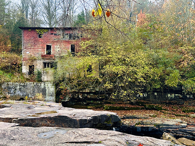 Autumn transforms this old mill into a watercolor painting come to life. Nature's renovation project puts HGTV to shame.