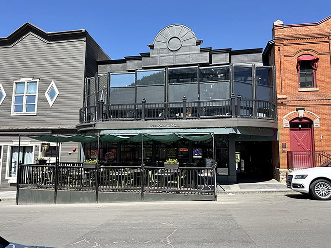 Riverhorse on Main's outdoor dining balcony offers people-watching with a side of mountain air&mdash;hit happy hour for the experience without the dinner price tag.