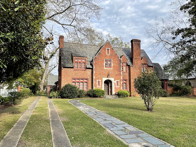 This stately brick mansion isn't just preserved history&mdash;it's a masterclass in architectural details that modern builders can only dream of replicating.