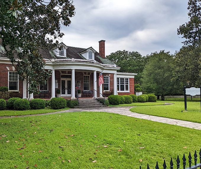 The Thomasville History Center welcomes visitors with classic Southern architecture and manicured grounds, a fitting home for the area's rich historical narratives.
