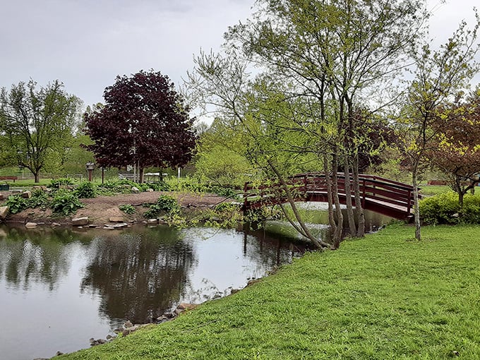 Waterworth Memorial Park proves that the best things in life really are free&mdash;a wooden bridge over calm waters costs exactly zero dollars to enjoy.