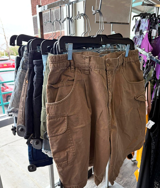 The cargo shorts lineup &ndash; where practical pocket abundance meets weekend warrior aesthetic. Dad fashion has never looked so deliberately chosen.