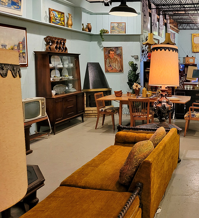 A perfectly preserved living room scene that makes you wonder if The Brady Bunch might walk in any minute to argue over the TV remote.