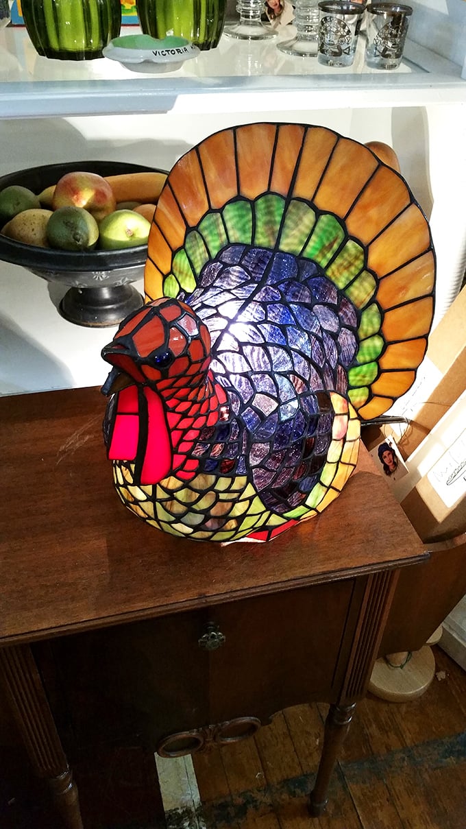 This stained glass turkey lamp brings Thanksgiving vibes year-round. It's what happens when holiday spirit meets electricity in the most charming way.