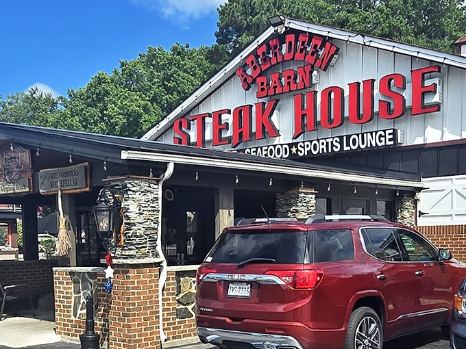 Aberdeen Barn Steak House announces itself boldly&mdash;no mistaking this barn for anything but a temple of beef.