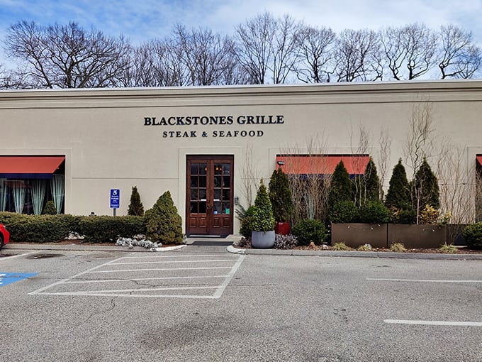 Blackstones' understated elegance says "we let our steaks do the talking"&mdash;and boy, do they have stories to tell.