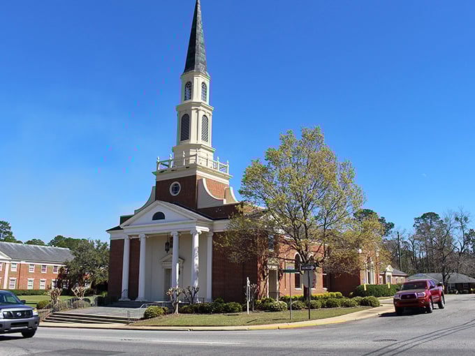 Douglas welcomes you with buildings that have witnessed generations of good living. History without the high price tag.