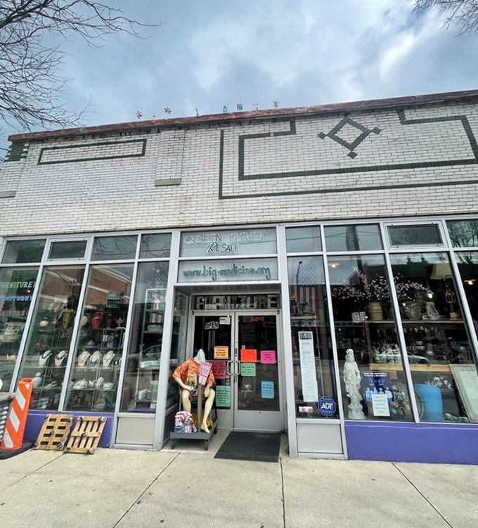 Behind that unassuming storefront lies a carefully curated world of secondhand sophistication. Green indeed!