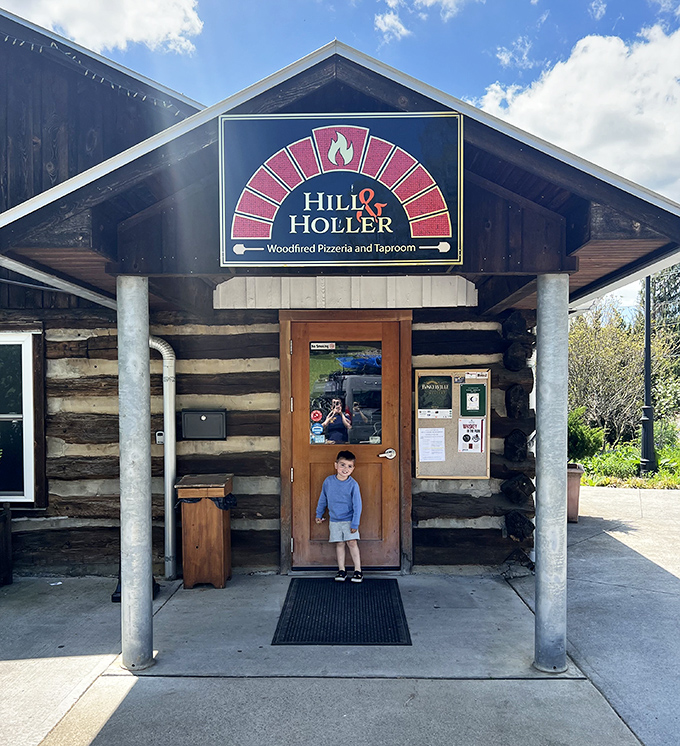Hill & Holler's log cabin pizzeria brings rustic elegance to every pie. Even the little ones approve of this mountain gem!