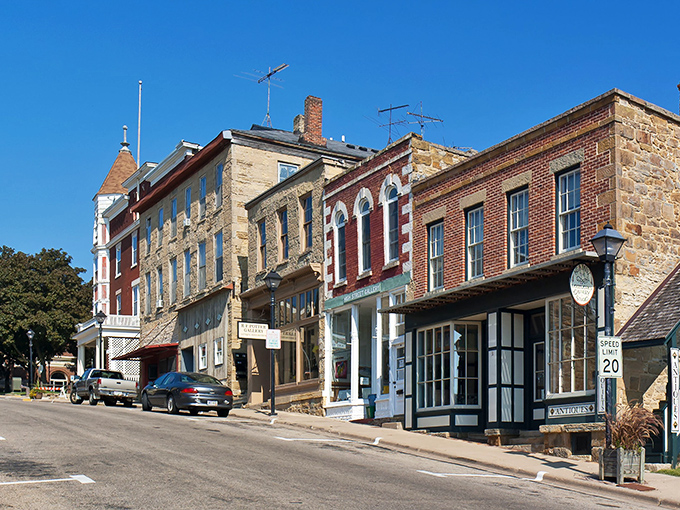 Mineral Point's historic downtown looks like it was transported stone by stone from a Cornish village, complete with winding streets and charming shops.