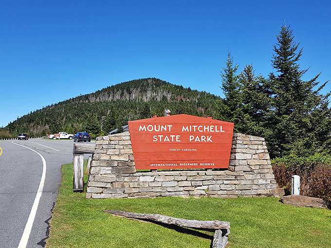 Welcome to the roof of the East, where mountain air tastes crisp and clean.