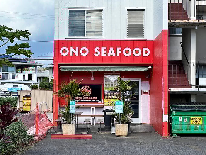 That fire-engine red facade isn't false advertising&mdash;Ono's seafood brings the heat with poke so fresh it practically winks at you!