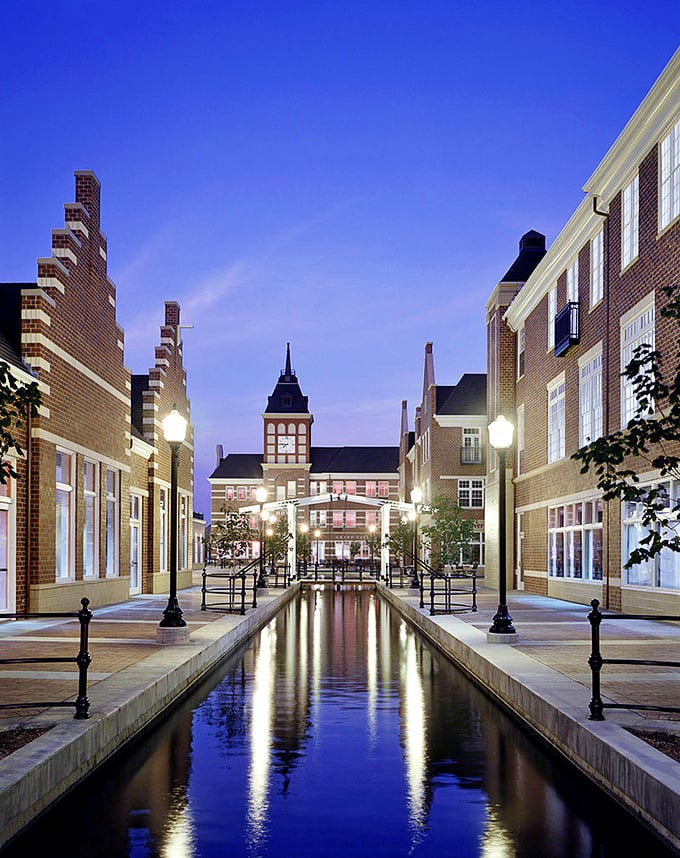 Pella's Dutch architecture transforms an Iowa town into a European fairy tale destination.