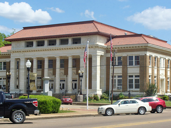 Pontotoc's courthouse stands as the town's proud centerpiece, surrounded by budget-friendly shops and eateries.