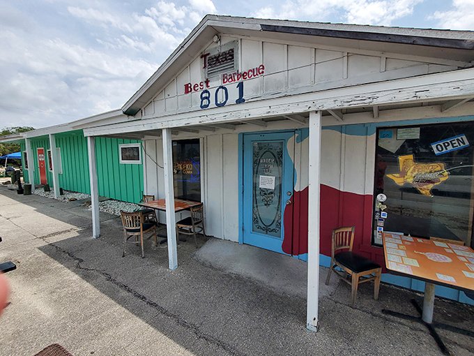 Texas Best wears its Lone Star pride on its literal walls. When your building is painted like a flag, the BBQ better back it up.