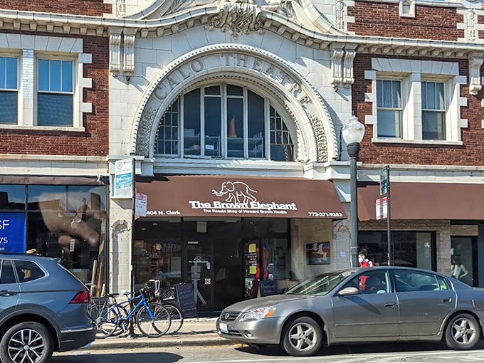 The classic Chicago architecture houses modern thrift shopping magic in the heart of trendy Andersonville.