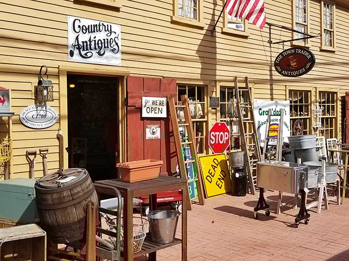 The Town Trader's colonial charm makes you half-expect to see Paul Revere tying up his horse outside.