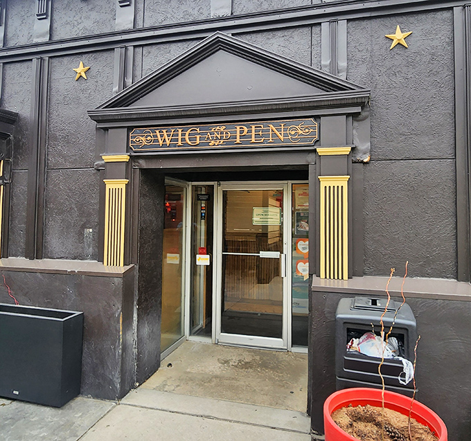 Wig & Pen's theatrical entrance sets the stage for what might be Iowa's most dramatic pizza performance—standing ovation guaranteed.