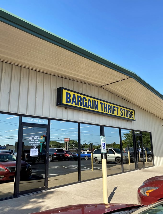 No frills, just thrills at this straightforward treasure trove. Bargain Thrift keeps it simple so the prices can stay low.