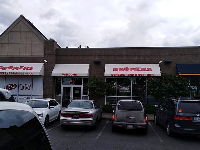 Strip mall surprise! Behind that simple awning lurks pulled pork that will haunt your dreams in the best possible way.