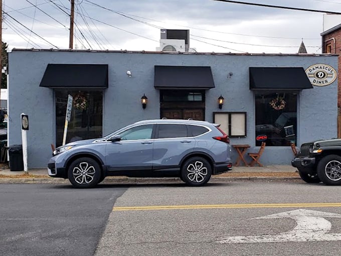 Bright outdoor seating adds cheerful charm to this mountain town breakfast treasure spot.