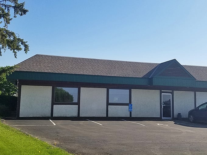 Don't let the modest exterior fool you&mdash;Dehn's Country Manor has been turning first-time visitors into prime rib regulars for generations.