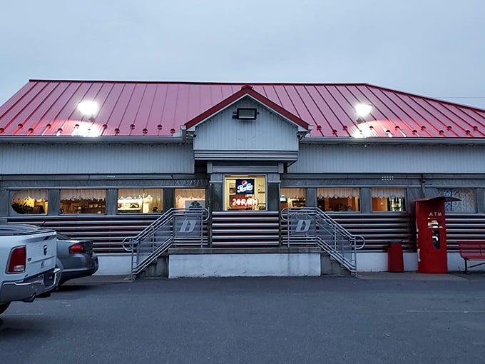 When the sun sets, this diner glows like a beacon guiding hungry travelers to their comfort food salvation.