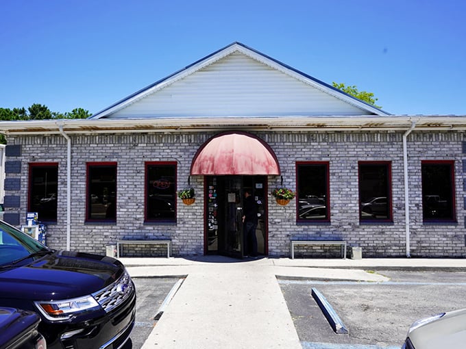 Early Bird Diner: Classic brick diner with a colorful personality. Where breakfast traditions get respectfully reinvented with a side of Southern charm.