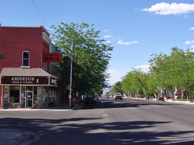 The blend of pioneer architecture and college-town energy makes Ephraim's Main Street uniquely inviting.