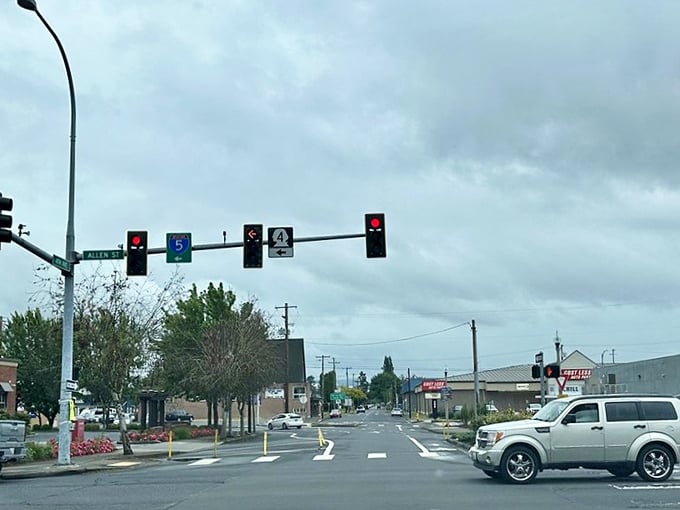 Kelso's main street has that "just enough" quality&mdash;not too busy, not too quiet. Like Goldilocks finding the perfect retirement spot for her Social Security check!