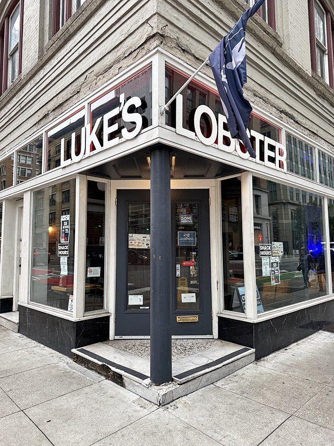 The "LOBSTER" sign might as well say "HAPPINESS." Luke's proves that sometimes the simplest pleasures are the best.