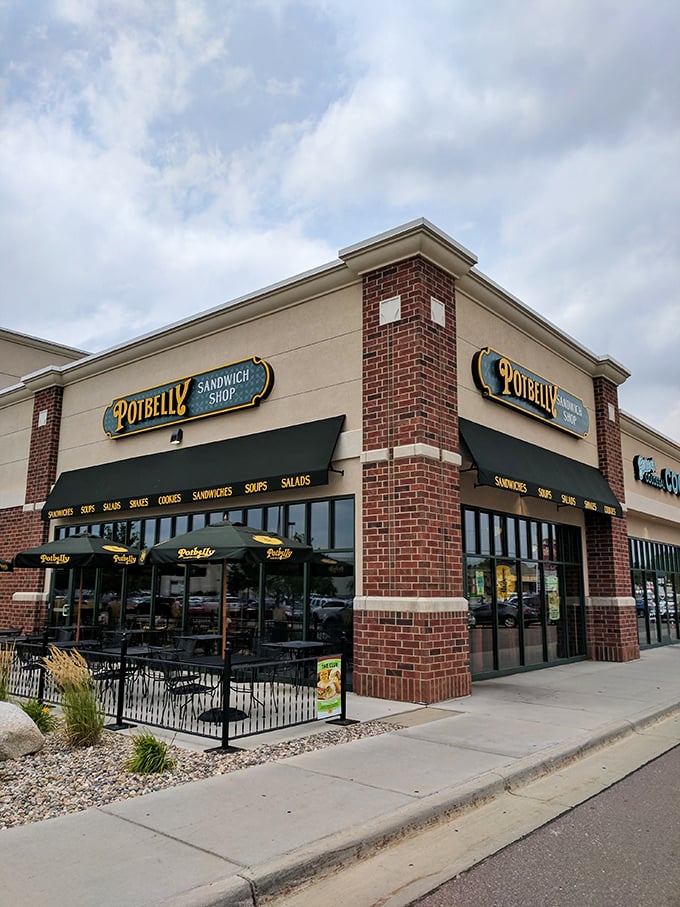 That outdoor patio is calling your name on sunny days. The perfect spot to contemplate the important things in life&mdash;like dessert after your sandwich.