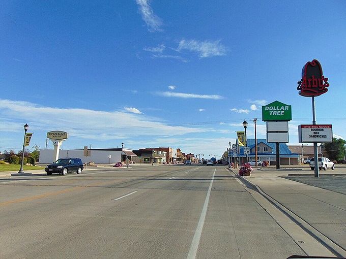 The Arby&rsquo;s sign might be the brightest thing on Roosevelt&rsquo;s Main Street, but the real charm comes from the friendly faces behind the small-town storefronts.