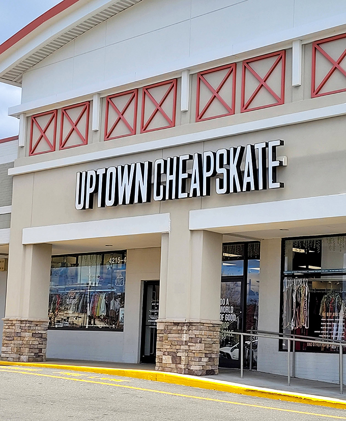The corner entrance of Uptown Cheapskate Durham invites shoppers to climb the steps toward fashion salvation.