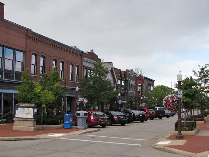 From historic buildings to modern offices, Wausau's downtown provides the perfect balance of small-town affordability and urban convenience for active retirees.