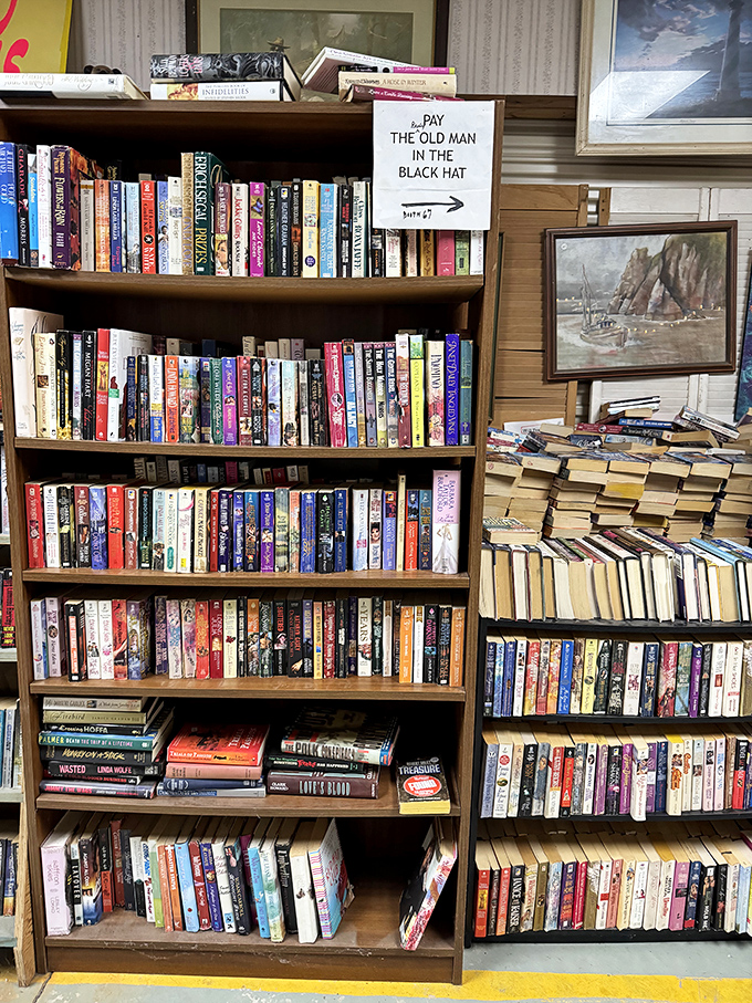 "Pay the old man in the black hat" &ndash; flea market instructions that sound suspiciously like the beginning of a Stephen King novel.