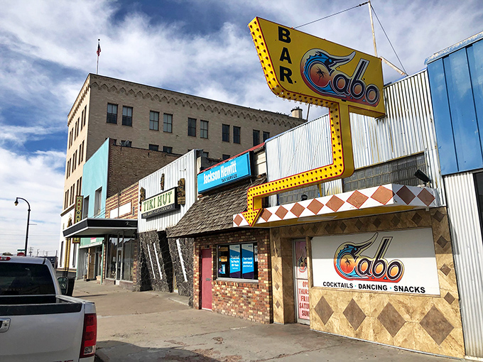 Cabo Bar's exuberant neon signage promises cocktails, dancing, and snacks &ndash; the holy trinity of a good night out in any Nevada town.