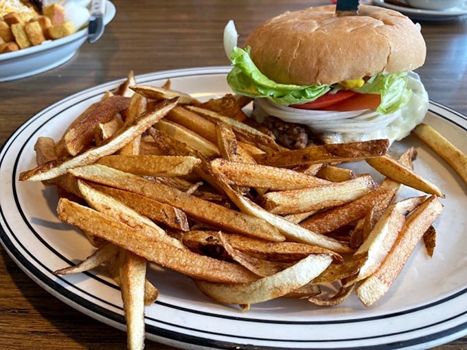 A burger and fries that remind you why these American classics became classics in the first place. No foodie hashtags required.