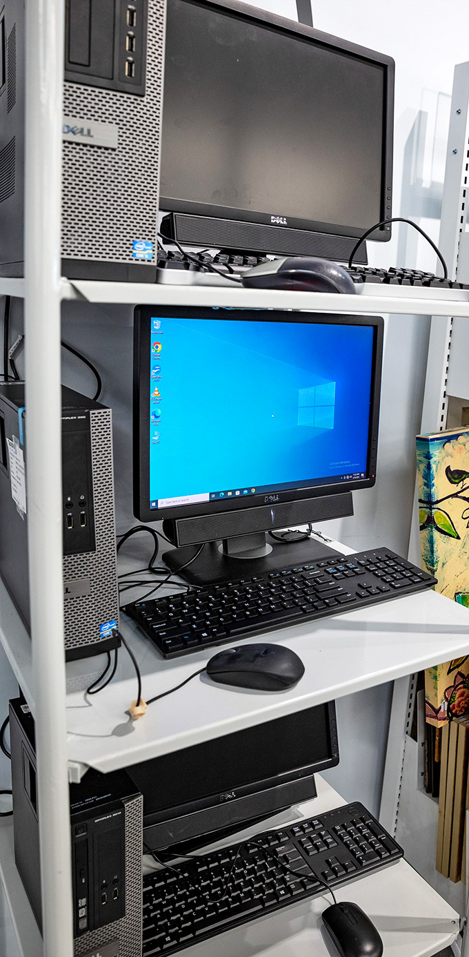 Tech paradise for the budget-conscious, where yesterday's cutting-edge becomes today's affordable computing solution.