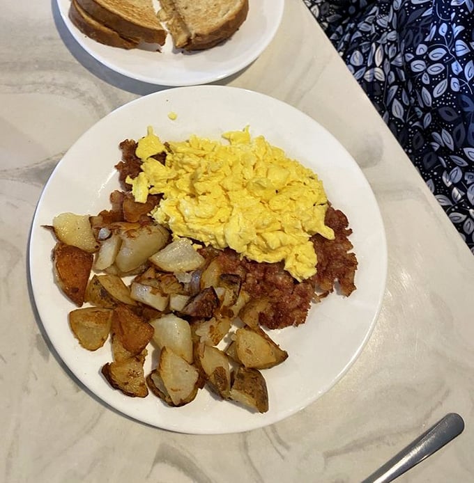 Corned beef hash and home fries: proof that breakfast is the most important meal of the day and possibly the most delicious chapter in your food diary.