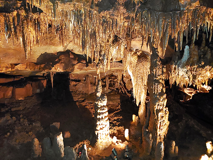 Inside Fantastic Caverns, stalactites hang like nature's chandeliers, creating an underground ballroom that's been millions of years in the making.