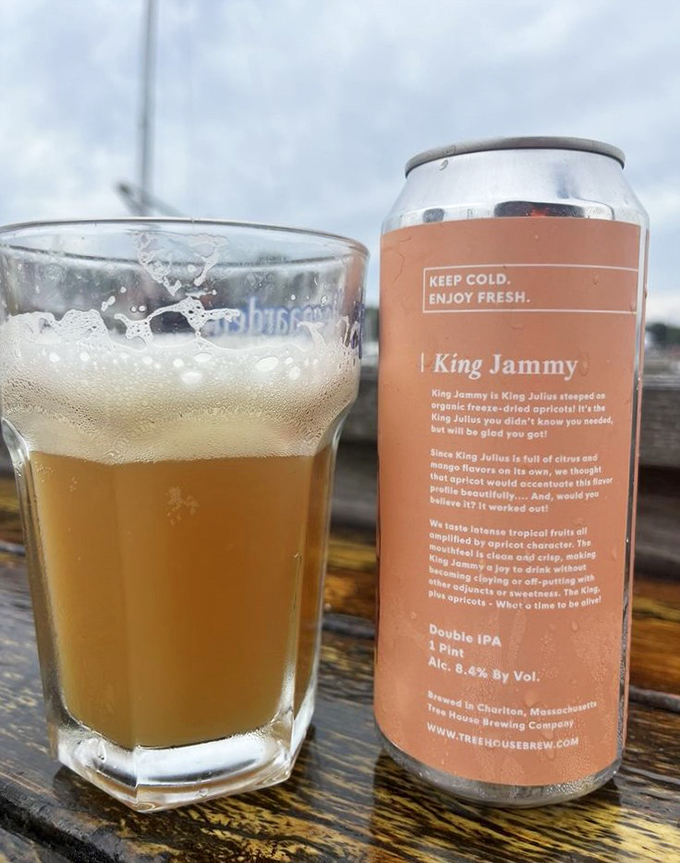 Beer with a view &ndash; the perfect supporting actor to seafood's starring role. Nothing complements briny flavors like a cold craft brew.