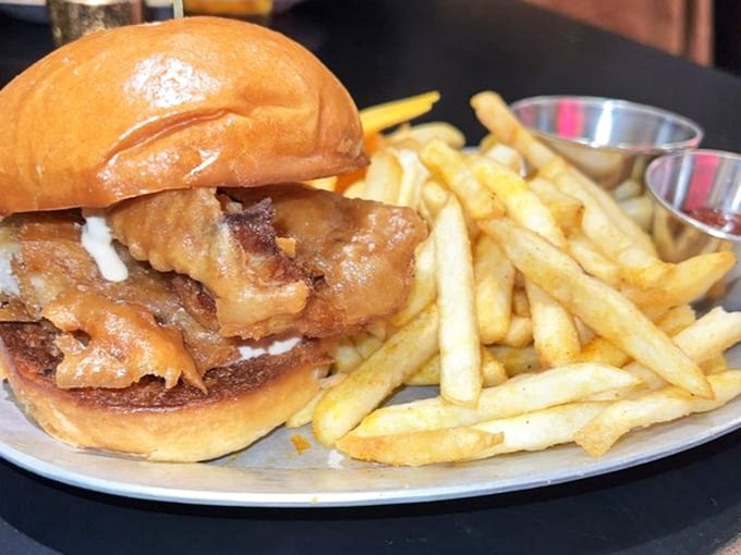 Even the sandwiches get the royal treatment here, with golden fries that look like they've been practicing their crunch for years.