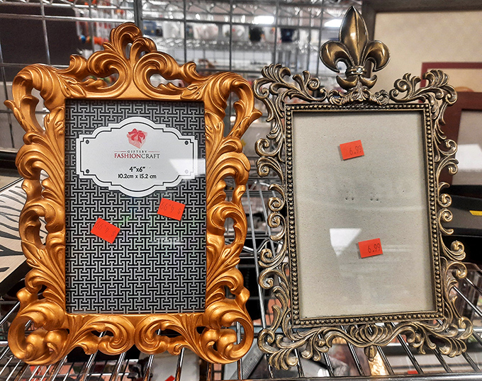 Ornate picture frames that would make Louis XIV feel right at home—complete with Louisiana's beloved fleur-de-lis, naturally.