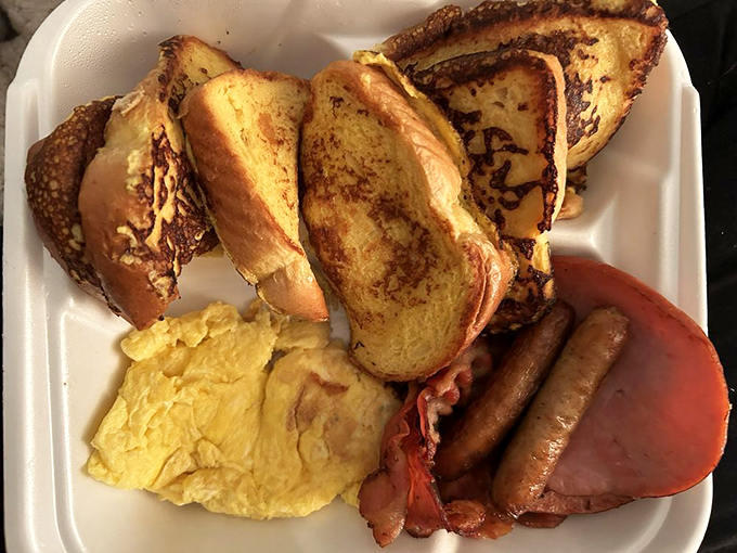 French toast that's dressed for success&mdash;a breakfast celebrity wearing its fruit and whipped cream like designer accessories on the red carpet.