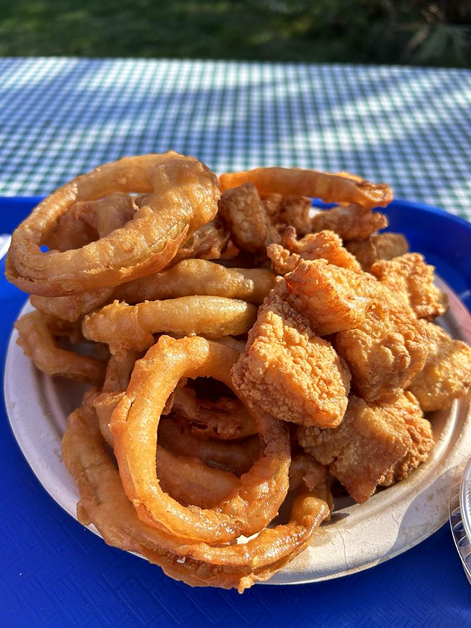 Onion rings and fried clams&mdash;the dynamic duo of New England comfort food. Batman and Robin wish they complemented each other this perfectly.