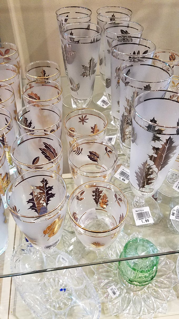 Mid-century modern meets Mad Men chic in these frost-etched glasses&mdash;perfect for your next old fashioned or holiday gathering.