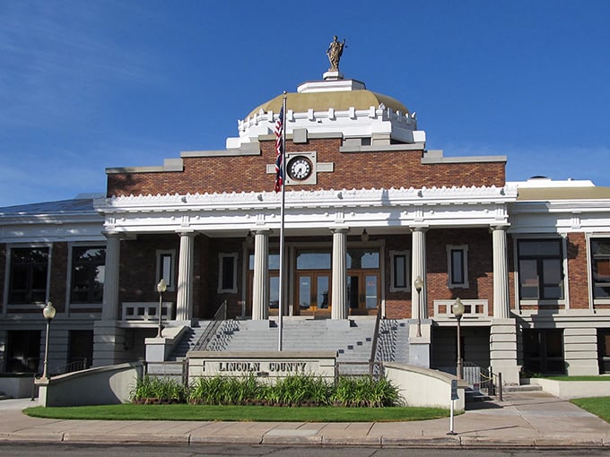 Lincoln County Courthouse looks like it was plucked straight from a Frank Capra film&mdash;civic pride and architectural grandeur in perfect harmony.