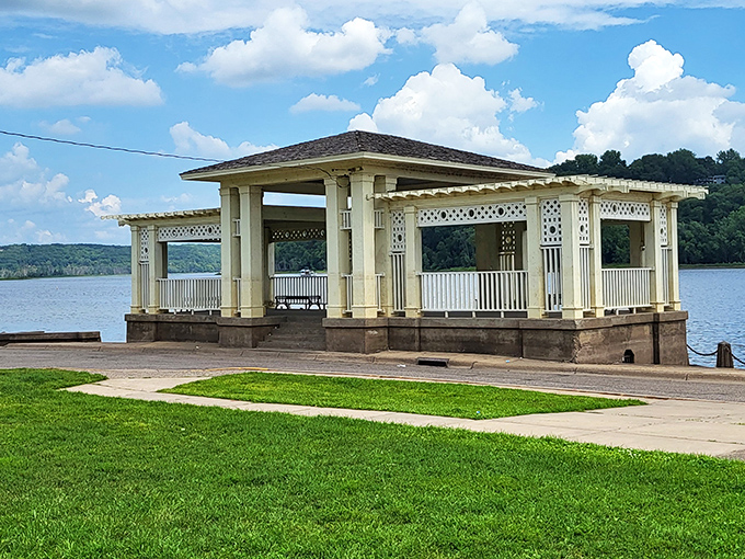 Lowell Park's pristine riverfront pavilion provides the perfect frame for those "wish you were here" moments that actually mean it. 