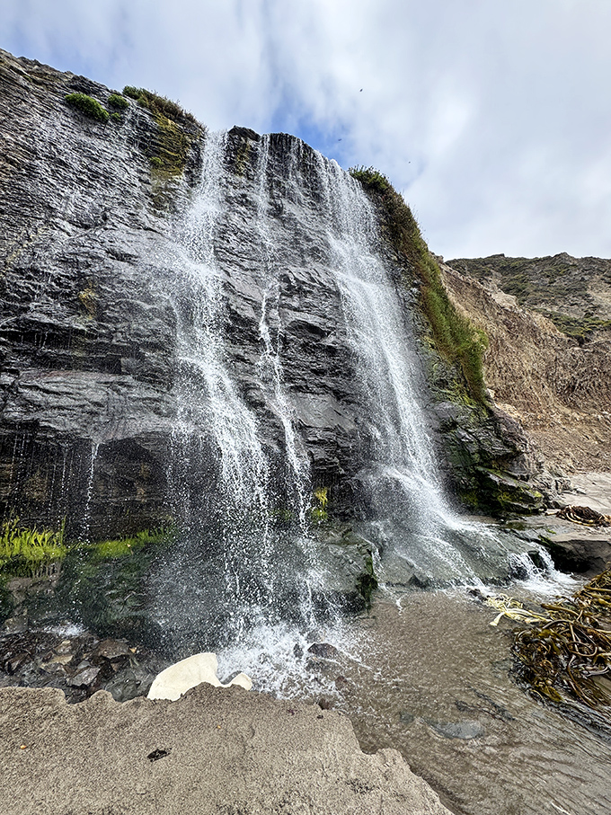 Water meets earth meets sky in this intimate view of the falls, where you can almost feel the spray on your face.